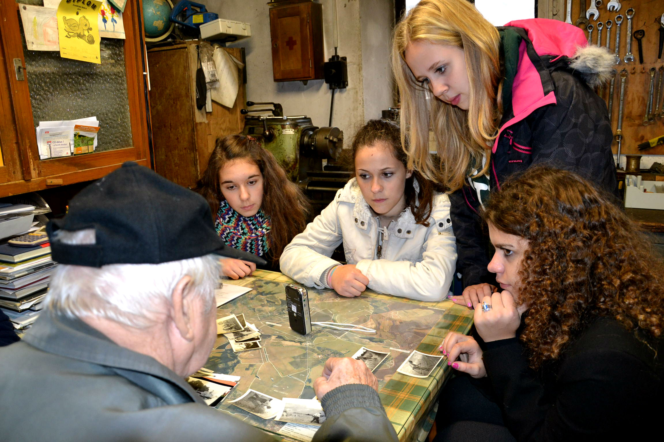 Eduína: Jak obohatit výuku moderních dějin? Příběhy našich sousedů - EDUin